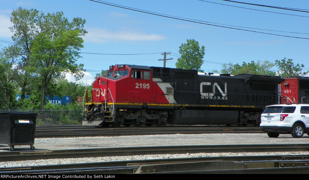 CN 2195